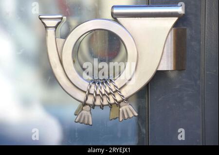 Graphical symbol of a post horn Stock Photo - Alamy