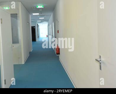 Tunnel vision, symbol for fear and anxiety Stock Photo - Alamy