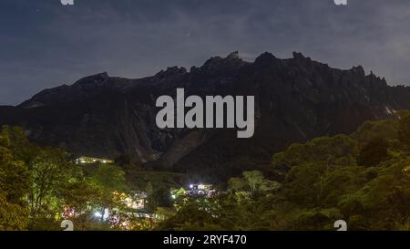 Night view of The greatest Mount Kinabalu of Sabah, Borneo Stock Photo ...