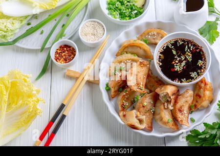 Traditional Japanese gyoza dumplings Stock Photo - Alamy