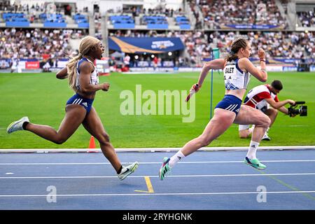 Hilary Gode and Chloe Galet during the women's 4x100m relay of the ...