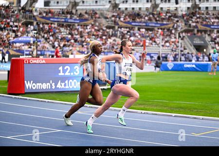 Hilary Gode and Chloe Galet during the women's 4x100m relay of the ...