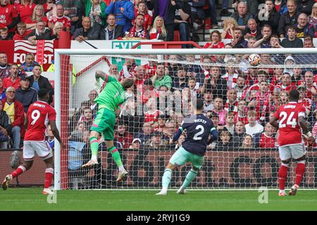 Nicolás Domínguez of Nottingham Forest scores during the Premier League ...