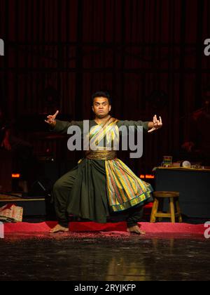 Jay Emmanuel in THE MAHABHARATA presented by Why Not Theatre (Toronto ...