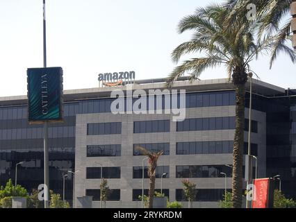 American multinational technology company Amazon logo Stock Photo - Alamy