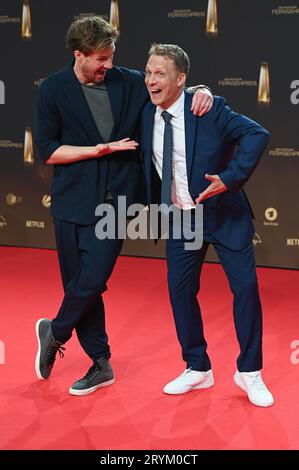 Schauspieler Luke Mockridge und Olver Pocher, l-r, kommt zur Gala und ...