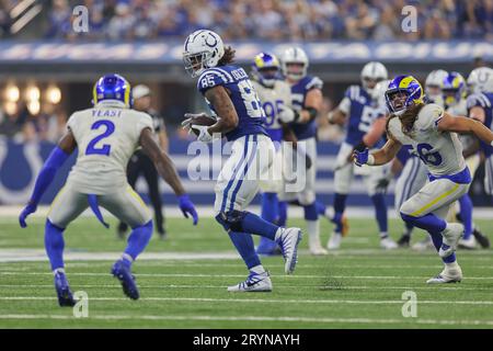 Indianapolis Colts' Drew Ogletree (85) runs against Baltimore Ravens ...