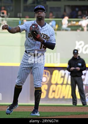 Milwaukee, WI USA; Milwaukee Brewers second baseman Andruw Monasterio ...