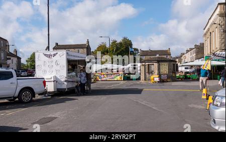 Market day in Leyburn,North Yorkshire,England,UK Stock Photo - Alamy