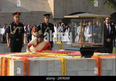NEW DELHI, INDIA - OCTOBER 2: Droupadi Murmu (President of India) pays ...
