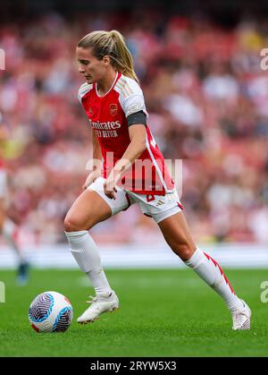 Arsenal's Cloe Lacasse in action during the Barclays Women's Super ...