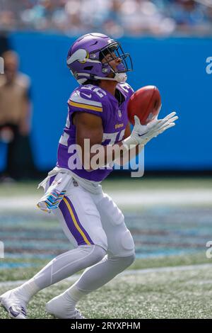 Minnesota Vikings running back Ty Chandler (32) plays against the Las ...