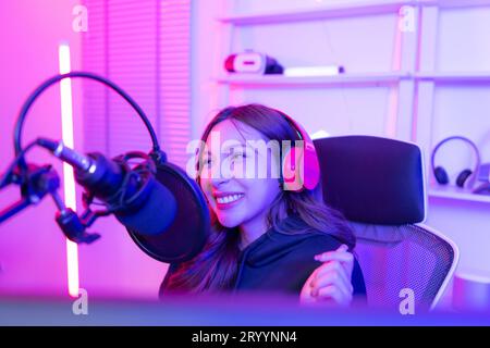 Professional gamers talk about gaming techniques for amateur gamers. to ...