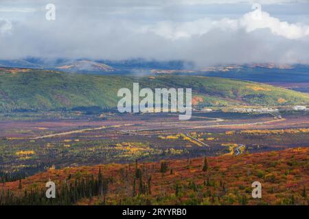 Hiking in the tundra zone in the polar region of Alaska Stock Photo - Alamy