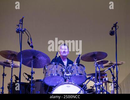 Neil Primrose of Travis performing at OVO Hydro, Glasgow, 21st December ...