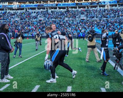 Carolina Panthers long snapper J.J. Jansen (44) warms-up prior to an ...