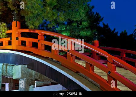 Sumiyoshi Taisha shrine protects Osaka port and the old imperial ...