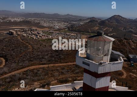 The lighthouse near Pueblo Bonito Quivera Golf Course Resort in Cabo ...