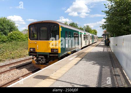 West Midlands Railway class 150 sprinter train 150137 at Lidlington ...