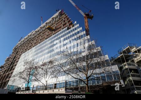 TRIANGLE TOWER PARIS Stock Photo - Alamy