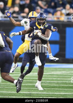 Toledo defensive lineman Darius Alexander runs a drill at the NFL ...