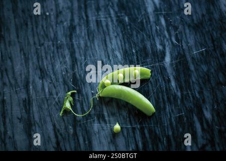 green peas like a background Stock Photo - Alamy
