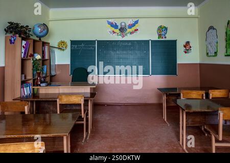 Wooden chairs in the classroom background Stock Photo - Alamy