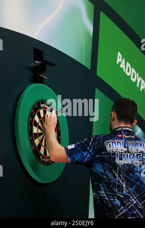 Nick Kenny during his match against Justin Hood on day six of the Paddy ...
