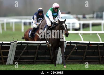 Tour Ovalie ridden by Isabel Williams heads back following the Join ...