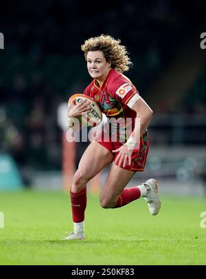 Ellie Kildunne of Harlequins Women runs with the ball during the Women ...