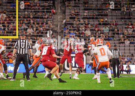 Washington State quarterback Zevi Eckhaus (4) throws a pass during the ...