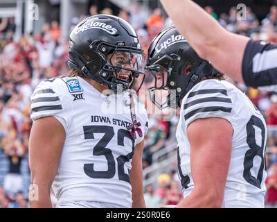 Iowa State tight end Gabe Burkle (84) catches a pass over Iowa ...