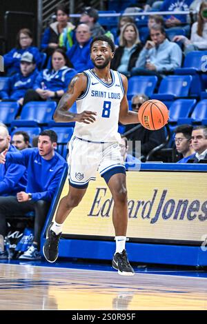 ST. LOUIS, MO - DECEMBER 28: Saint Louis guard Kobe Johnson (8) drives ...