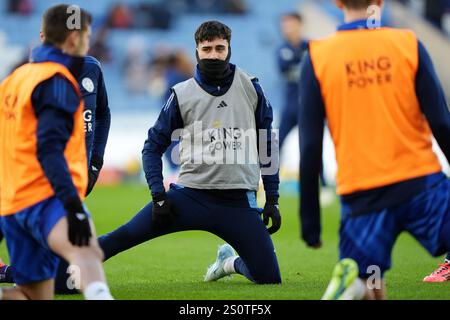 Facundo Buonanotte of Leicester City warms up ahead of the Leicester ...