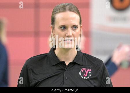 Miriam Hirsch (TusSies Metzingen, Trainerin) TusSies Metzingen vs ...