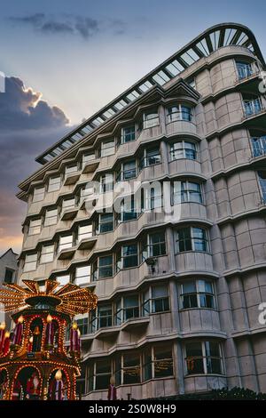 curved multi-story residential building at 5 Vostochnaya Street in ...
