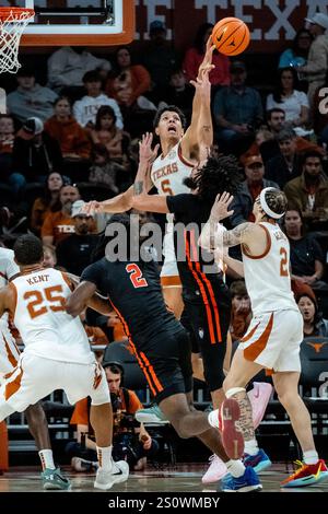 Texas, USA. 29th Dec, 2024. Jayson Kent (25) of the Texas Longhorns in ...