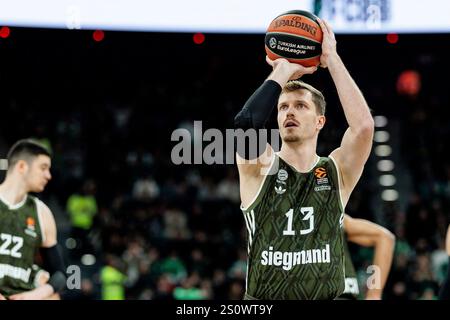 Andreas 'Andi' Obst (FC Bayern M?nchen, 13) Dreier, Dreipunktewurf BBL ...