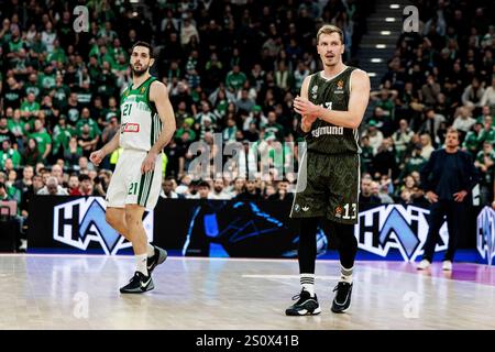 Andreas 'Andi' Obst (FC Bayern M?nchen, 13) Dreier, Dreipunktewurf BBL ...