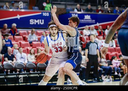 SMU forward Matt Cross (33) and Louisville guard Terrence Edwards Jr ...