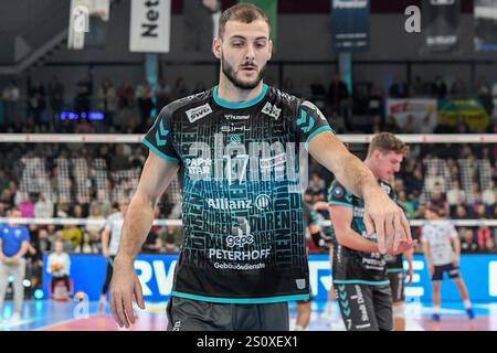Francois Huetz (Powervolleys Düren, 17), Porträt, Portrait, 29.12.2024 ...