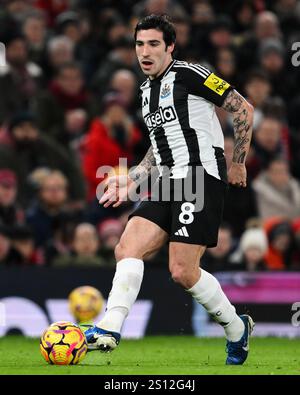Sandro Tonali of Newcastle United passes the ball during the Emirates ...