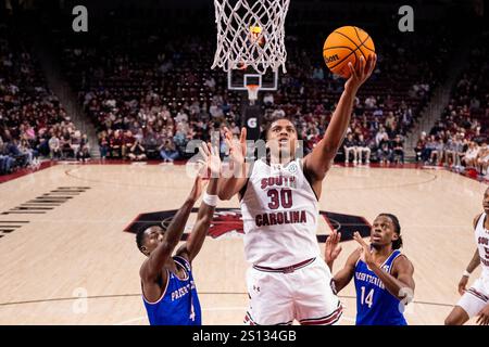 South Carolina forward Collin Murray-Boyles (30) shoots on Texas A&M ...