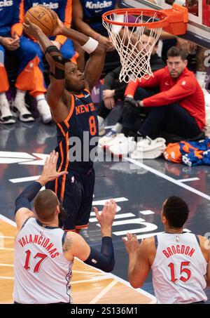 New York Knicks forward OG Anunoby (8) dunks during the first half of ...