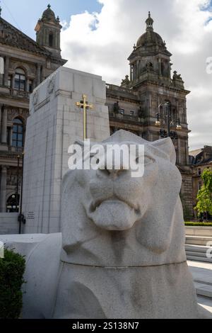 George Square Cenotaph monument to the victims of first World War in ...