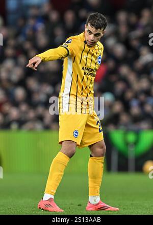 Yasin Ayari of Brighton and Hove Albion and Tijjani Reijnders of ...