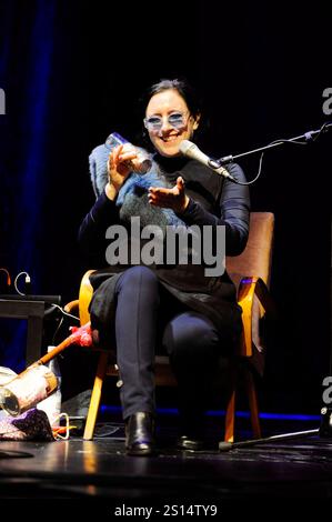 Die Schweizer Jazz-Sängerin Erika Stucky im Essener Grillo-Theater ...