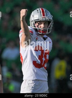 Ohio State place kicker Jayden Fielding (38) celebrates after kicking a ...