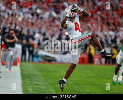 Ohio State wide receiver Jeremiah Smith runs for a touchdown against ...