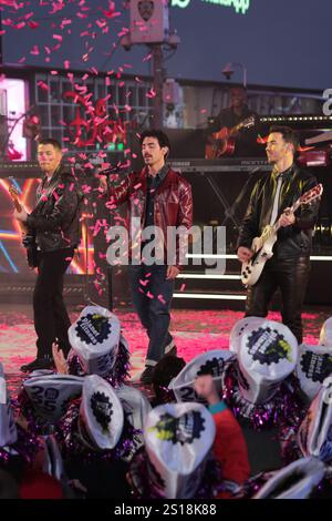 December 1, 2025, New York, New York, USA: Annual NYC Herald Square ...